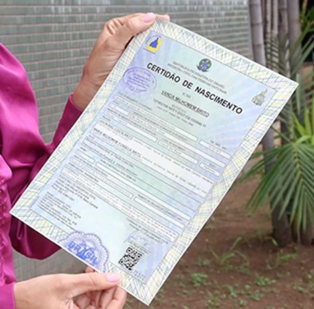 Lei permite que maiores de 18 anos troquem de nome em cartório