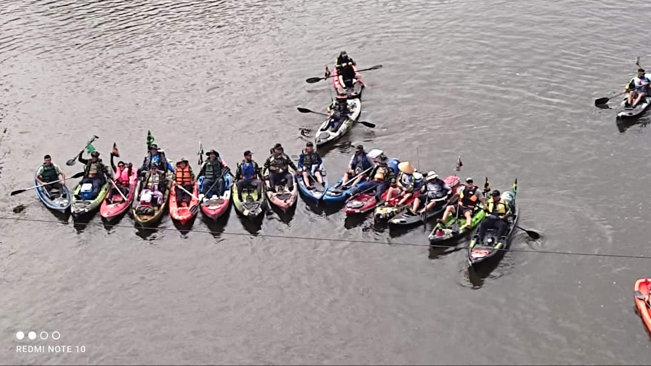 Caiaqueiros de Alegrete participam de evento no Rio Toropi na cidade de ...