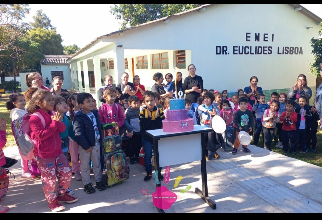 EMEI Euclides Lisboa comemora 10 anos de educação infantil em Alegrete