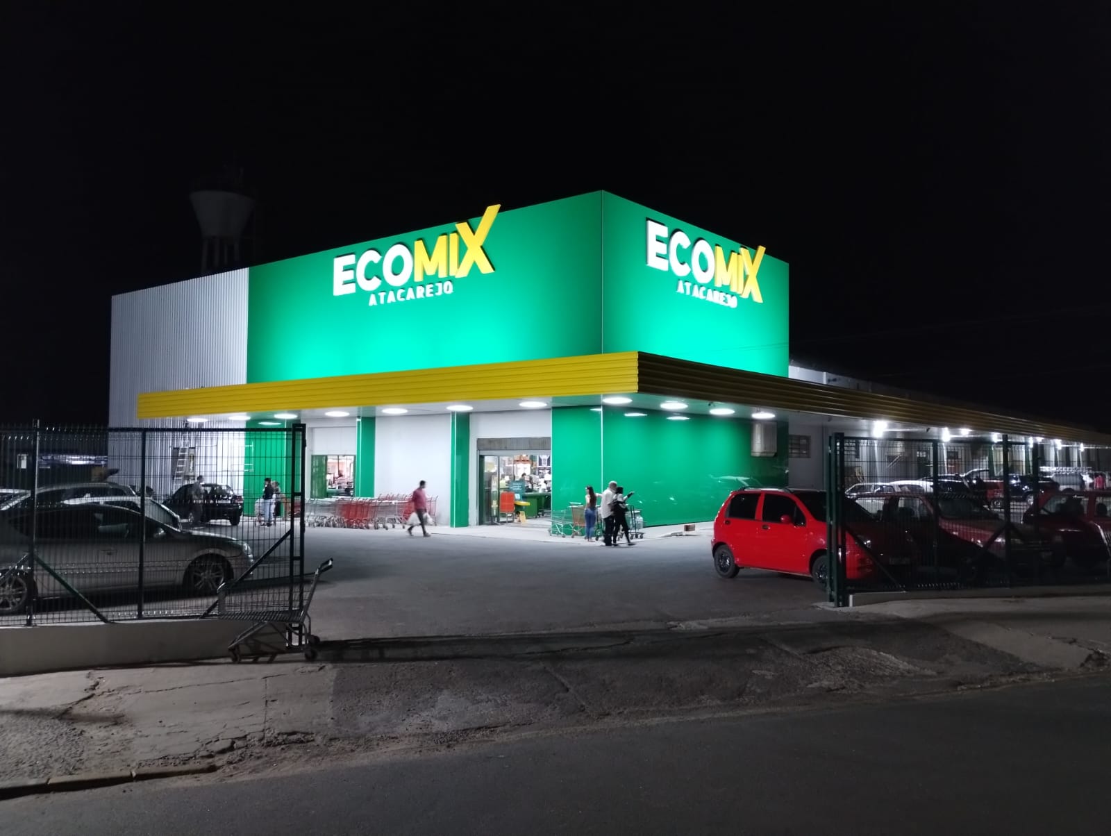 Rede Peruzzo consolida plano de expansão e reinaugura ECOMIX de Alegrete