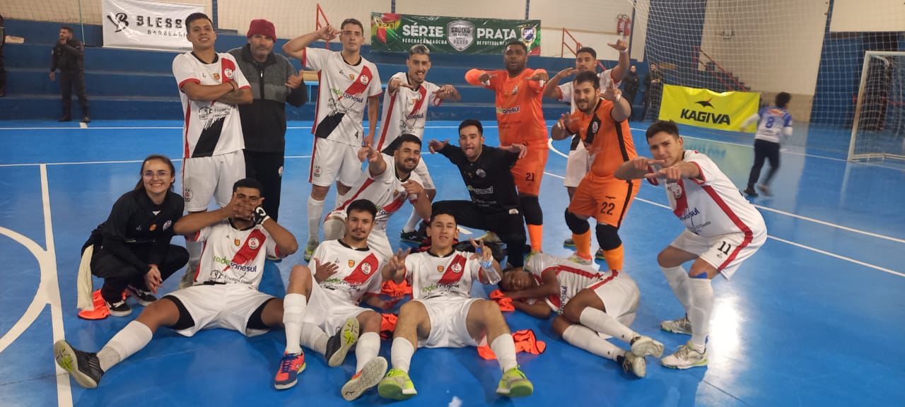 Real e AVF vencem fora de casa pela Série Prata de futsal