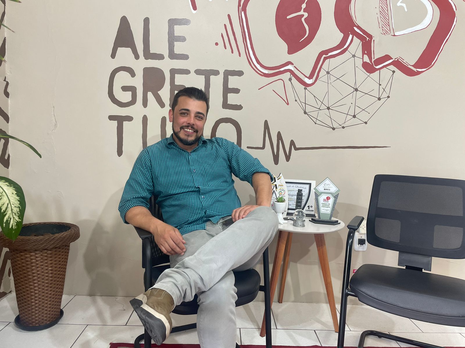 João Monteiro, no segundo mandato, fala em adequação dos serviços de ...