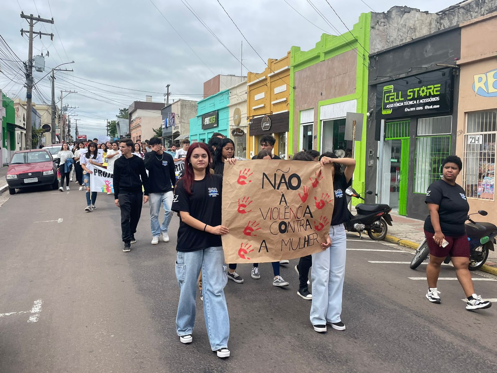Caminhada da Paz destaca combate à violência e inclusão social em Alegrete