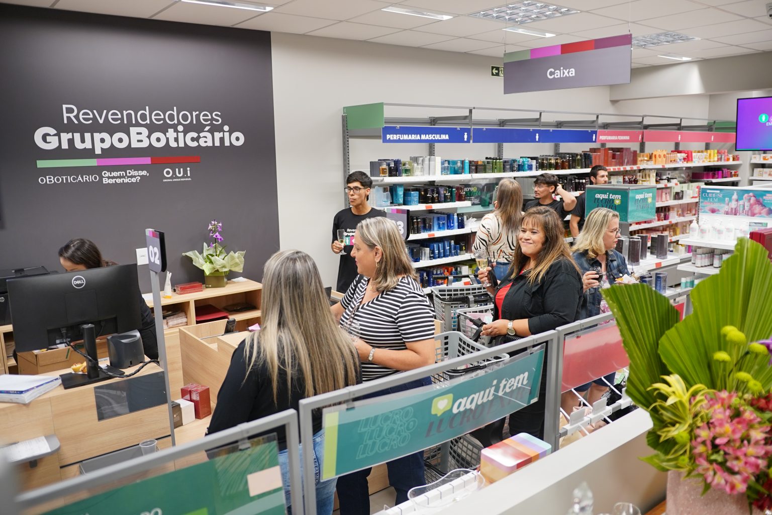 Inaugura loja exclusiva para revendedores do Grupo Boticário