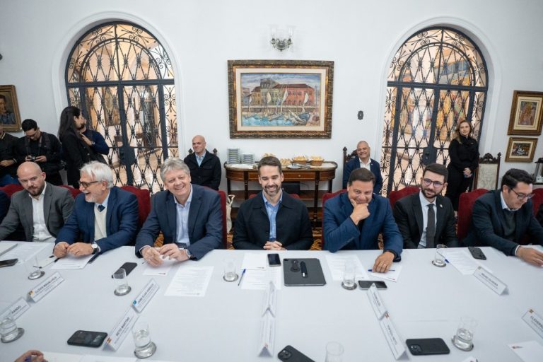 Reunião acena possibilidade de devolução da malha ferroviária à União