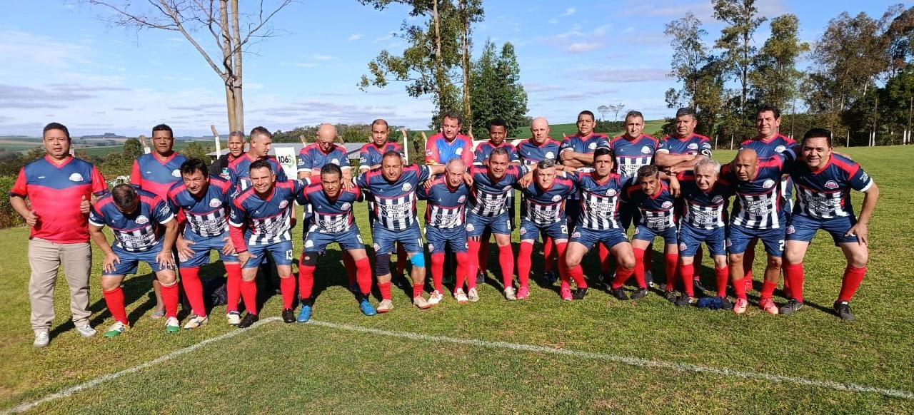 Amigos da Bola de Alegrete visita Humaitá para jogos festivos e homenagens